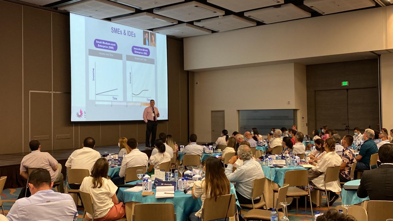 Professor Scott Stern Leads Workshop with Team Caldas, Colombia (Cohort ...